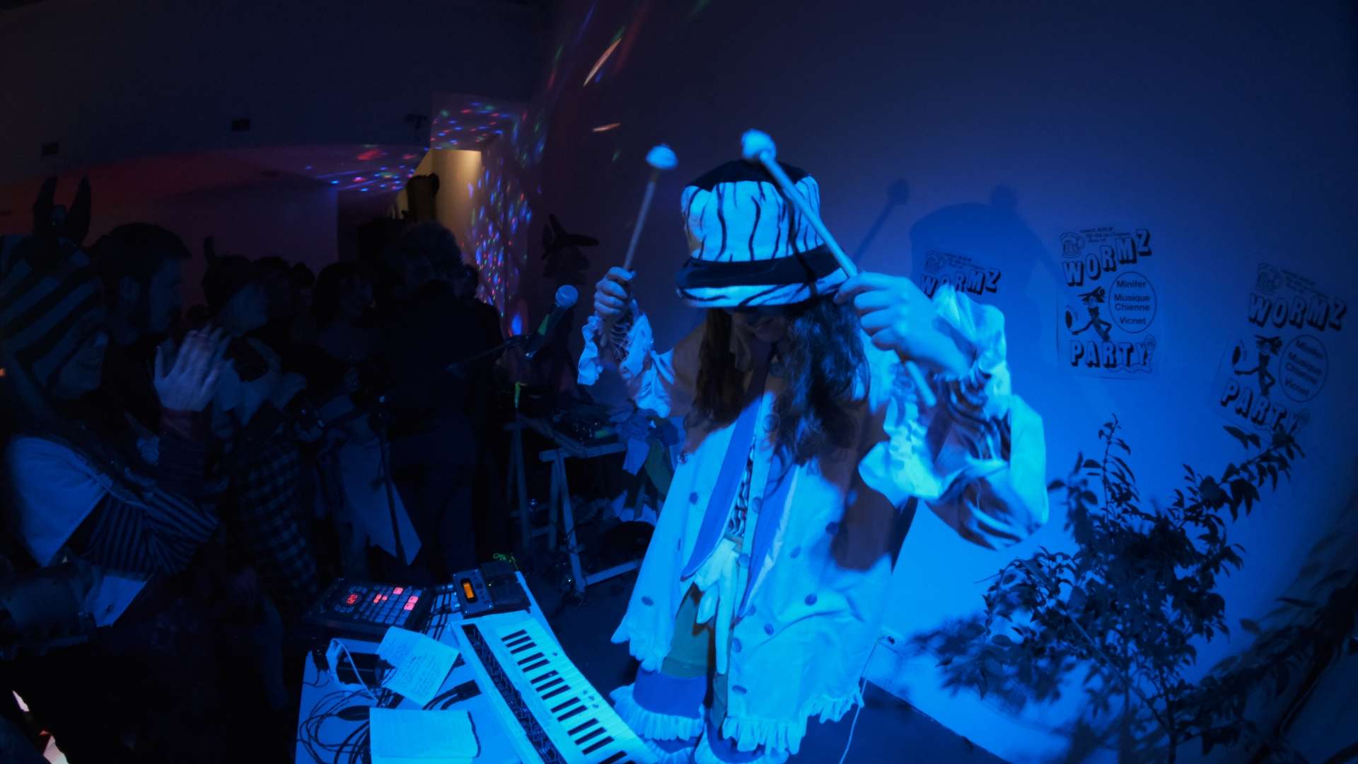 WORMZ PARTY KIDZY | Le SAX